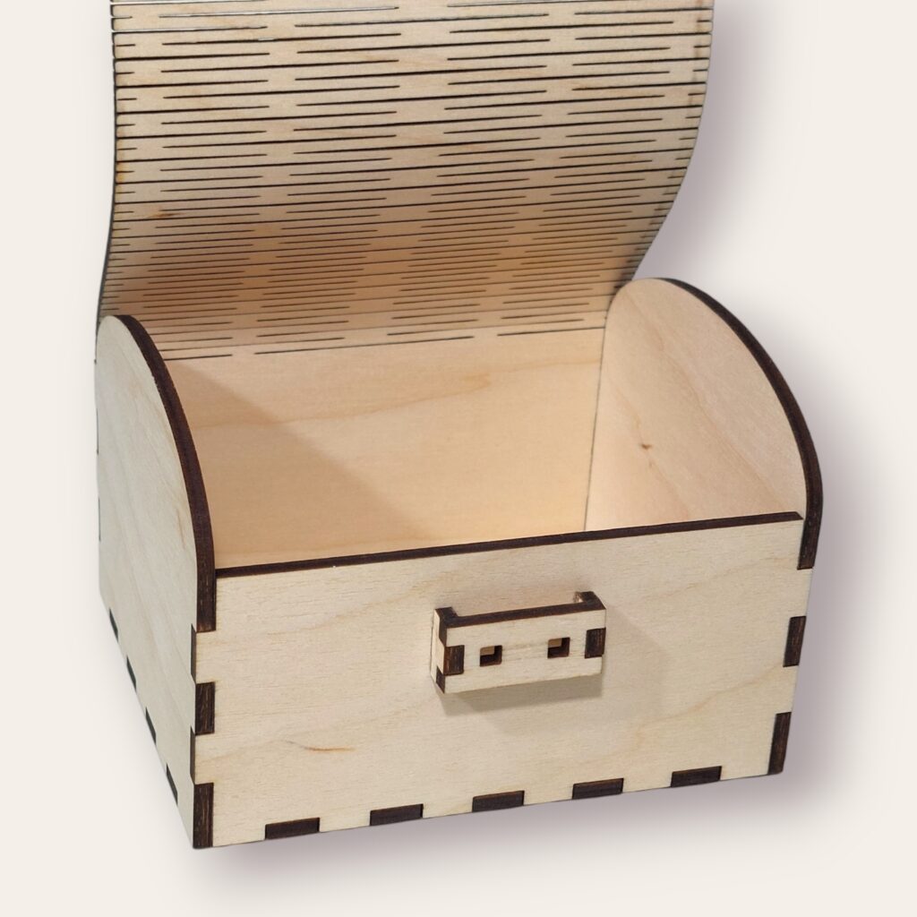 Cofre de madera personalizada para regalos hecha a mano